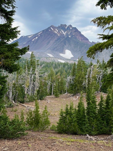 The Hike to Oregon's Camp Lake is Worth It!