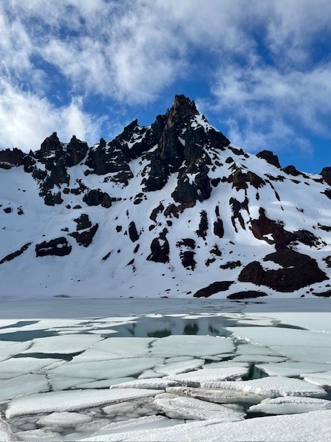 Hiking Todd Lake to Broken Top's No Name Lake November