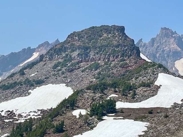 Hike Tam McArthur Rim to Broken Top For the Views and Experience